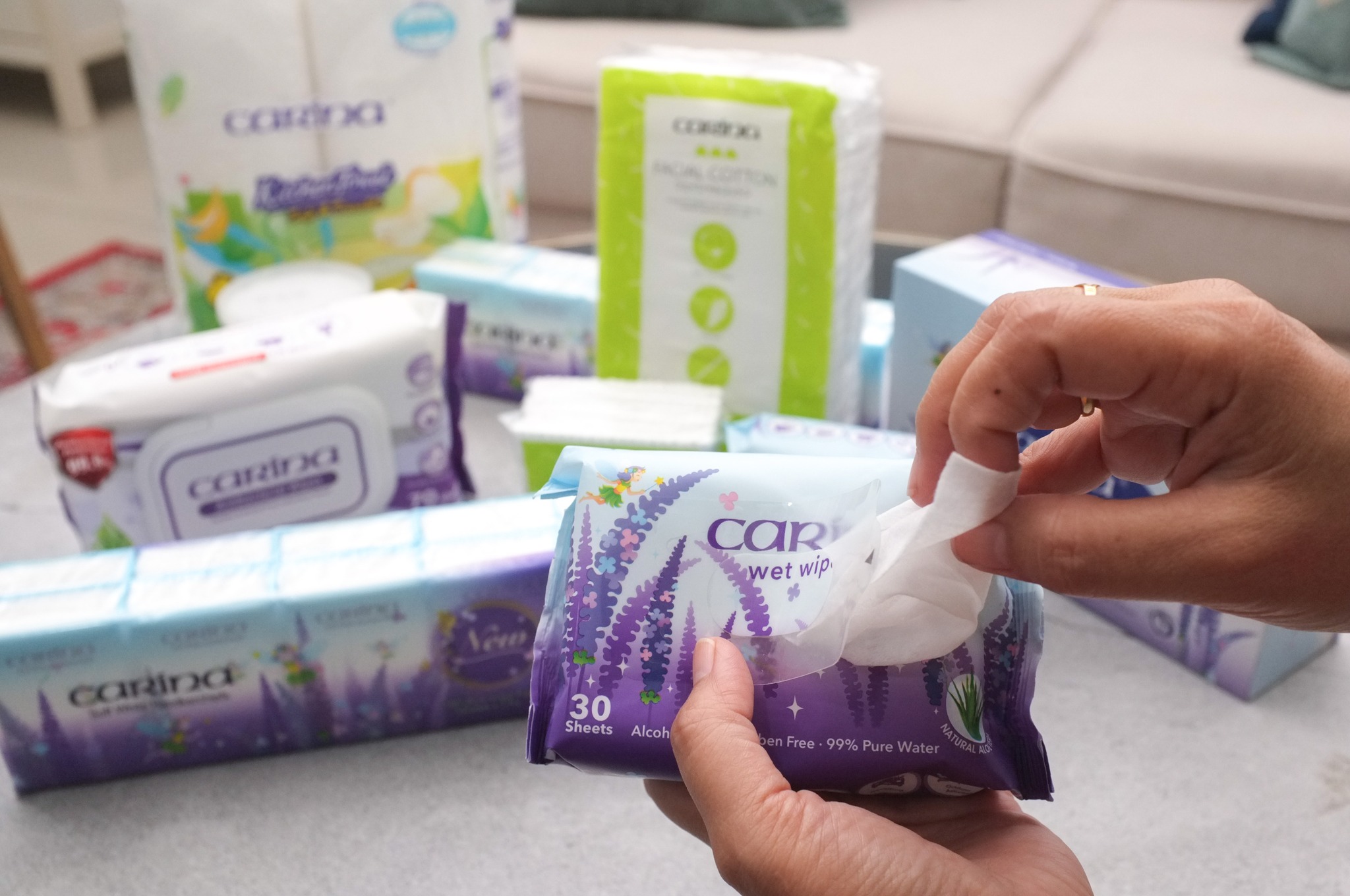 Tisu Tisu Carina "We Care We Love" - Modern Mum's Thingy